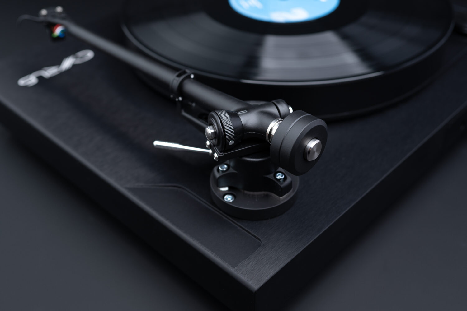 Cyrus Turntable joins our demo range - Moorgate Acoustics